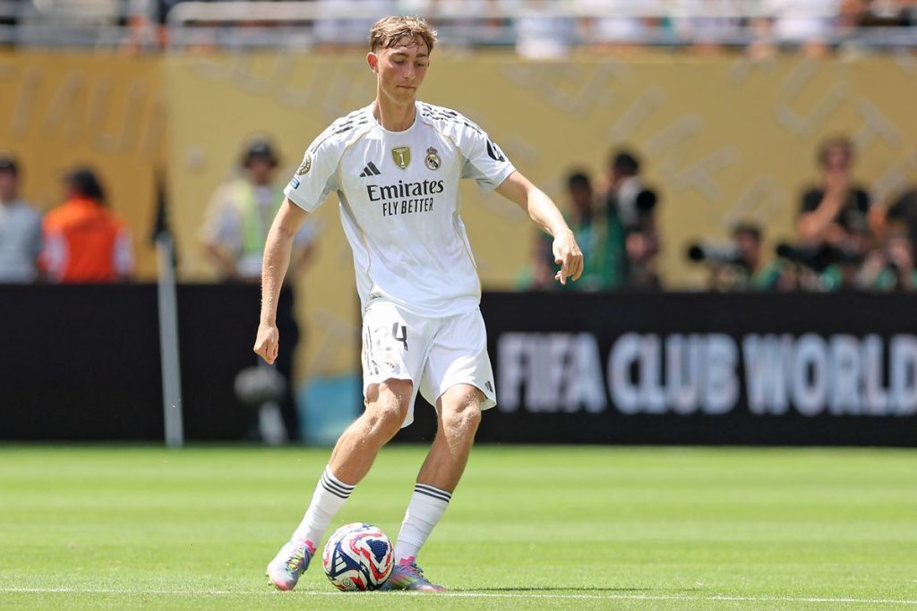 Descubre cómo Dean Huijsen conquistó sus primeros meses en el Real ...